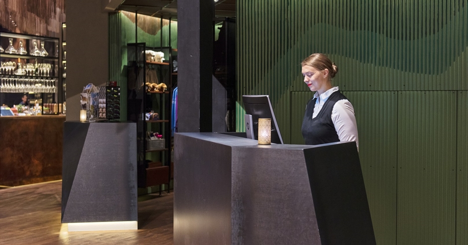Radisson Blu Polar Hotel Spitsbergen - Hotel in Longyearbyen ...