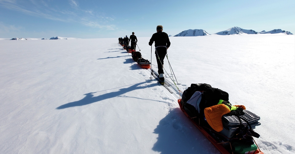 Skiekspedisjon til Tre Kroner - Hurtigruten Svalbard - Visit Svalbard