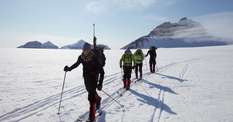 Ny-Ålesund Expedition: Skiing Through the Arctic’s Remote Beauty ...