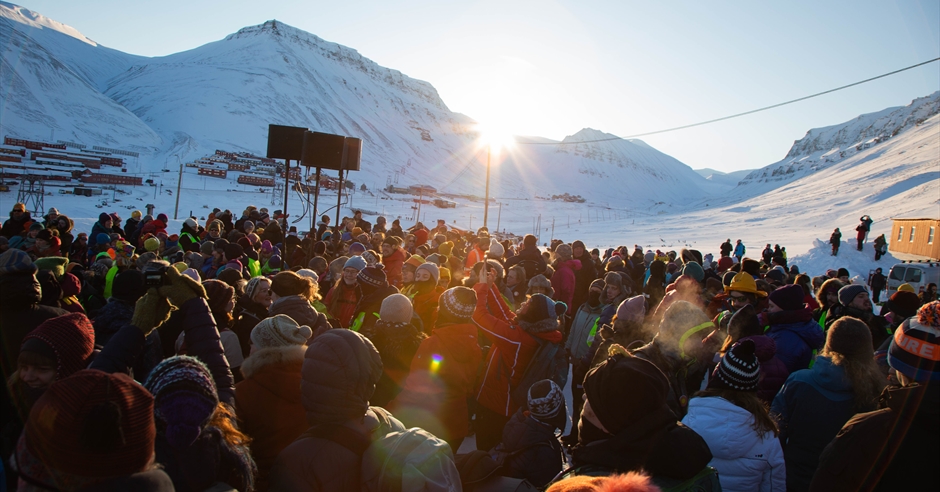 The sun festival week - Annual events in Longyearbyen, Spitsbergen ...