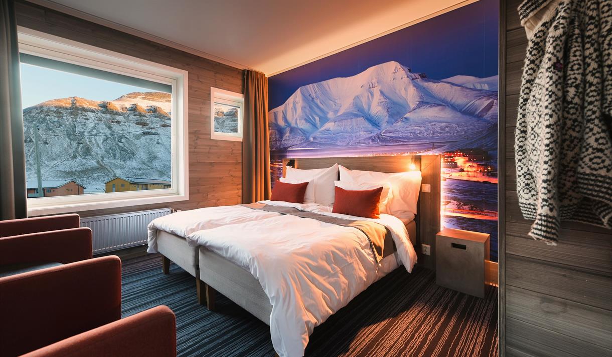 Svalbard Hotel | Polfareren - Hotel in Longyearbyen, Spitsbergen ...
