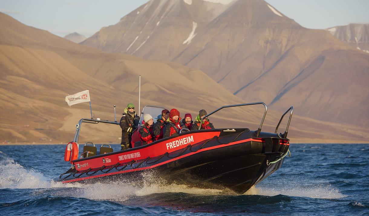 Isfjord Safari: Cultural & Historic Svalbard - Hurtigruten Svalbard ...