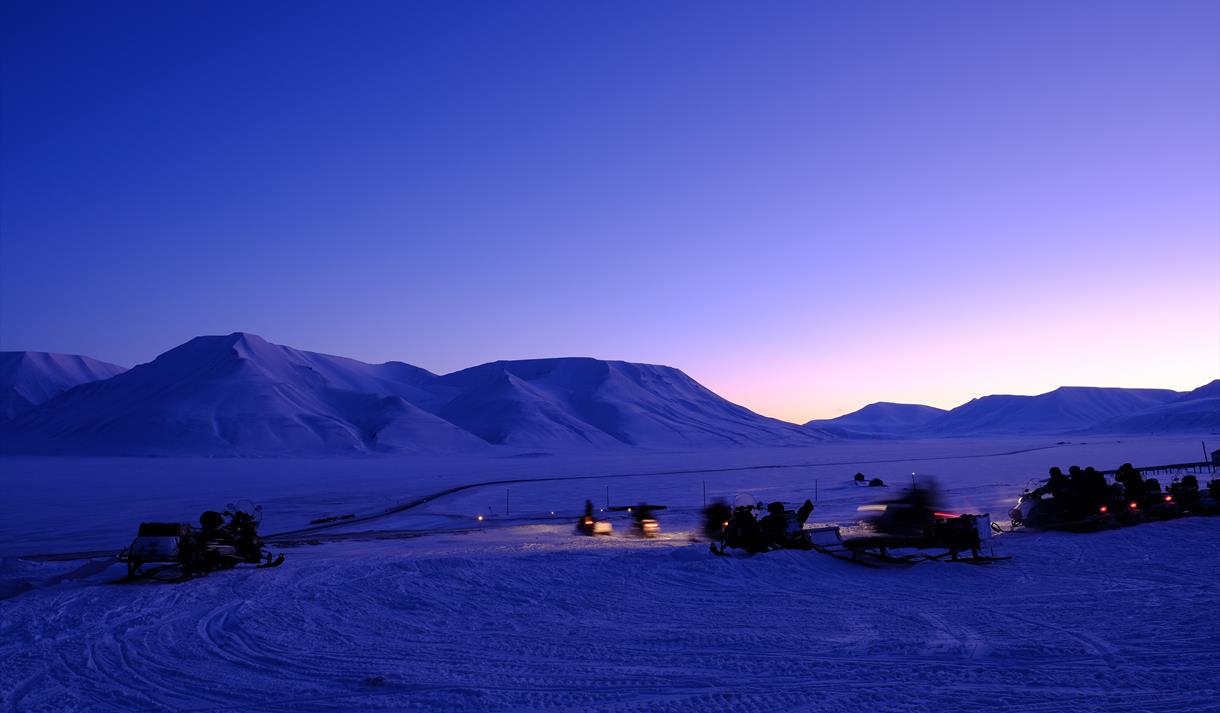 Catching the light - Blue light with dinner - Better Moments ...