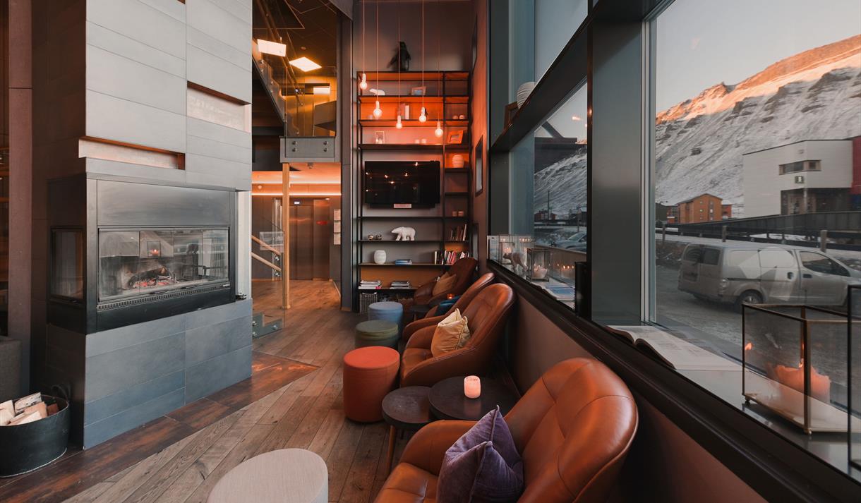Svalbard Hotel | Polfareren - Hotel in Longyearbyen, Spitsbergen ...