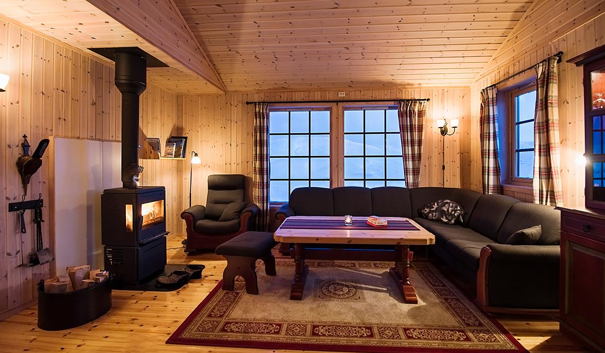 Juva Cabin - the Jewel of Svalbard - Wilderness lodge in Longyearbyen ...