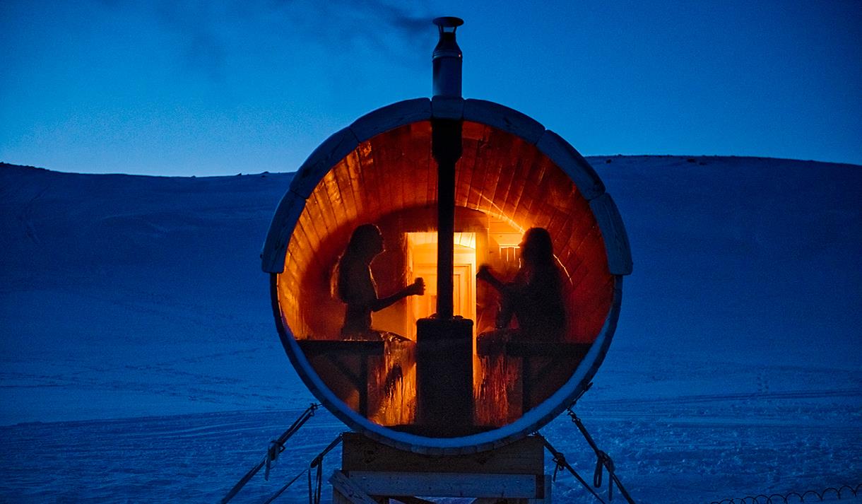 Juva Cabin - the Jewel of Svalbard - Wilderness lodge in Longyearbyen ...