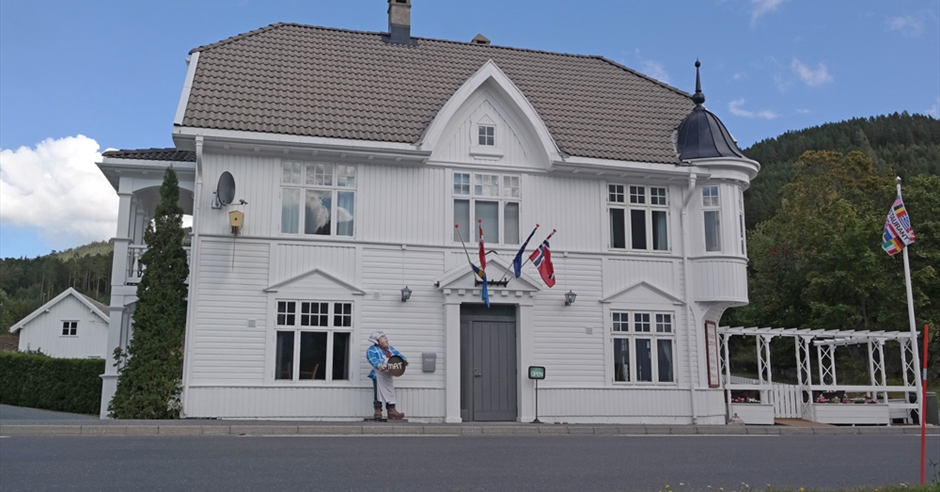Treungen Gjestgiveri - Café in Treungen, Nissedal - Visit Telemark