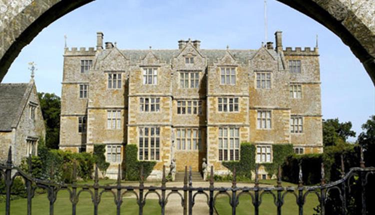 Chastleton House - Historic House / Palace in Chastleton, West ...