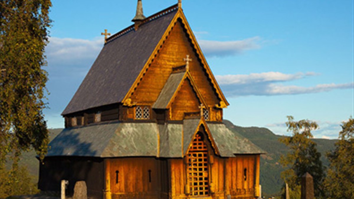 Stavkirker og kirker - Valdres