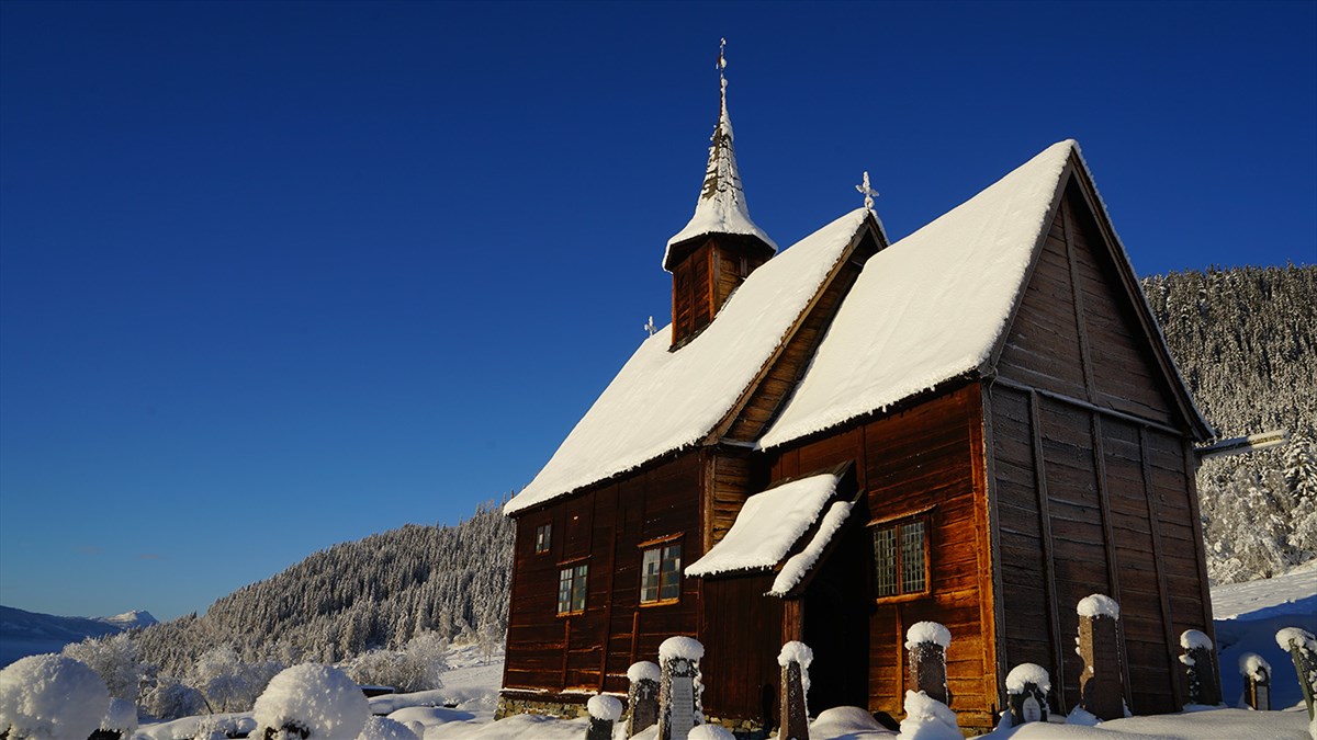 Lomen Stavkirke - Valdres