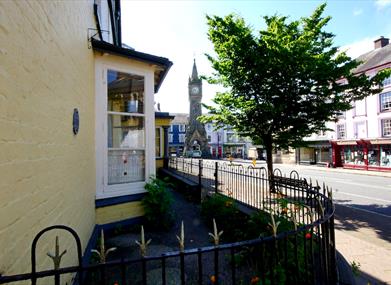 The Wynnstay | Food & Drink - Restaurant in Machynlleth, Machynlleth ...