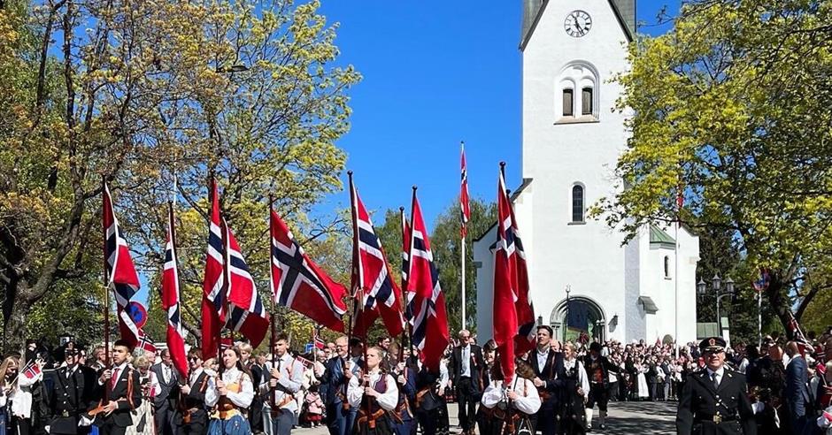 17. mai i Hamar - 17 of May event in Hamar, Hamar - Visit Mjøsa