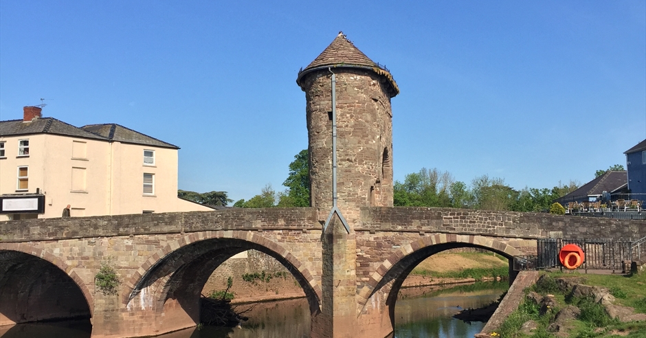 Monnow Gate and Bridge - Historic Site in Monmouth, Monmouth - Visit ...