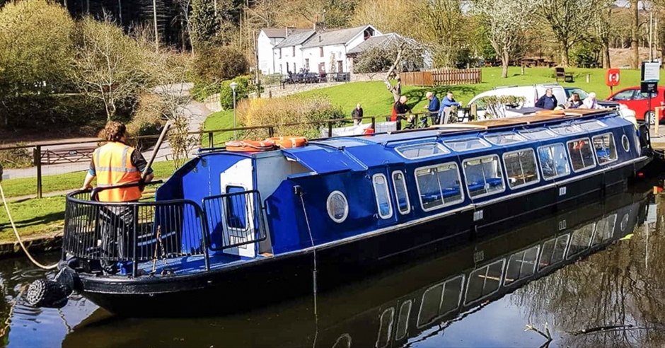Boat tours on the Monmouthshire & Brecon Canal - Boat Tours in ...