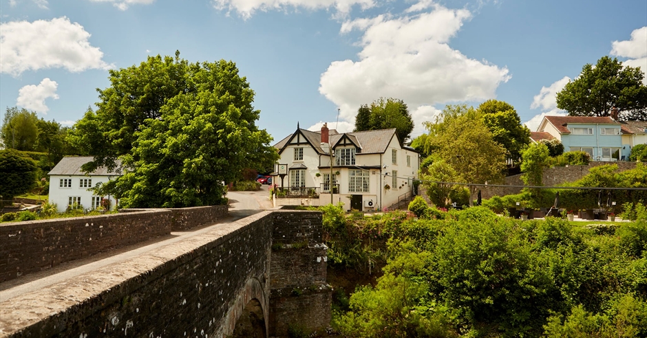 Newbridge on Usk - Restaurant with Rooms in Usk, Usk - Visit Monmouthshire
