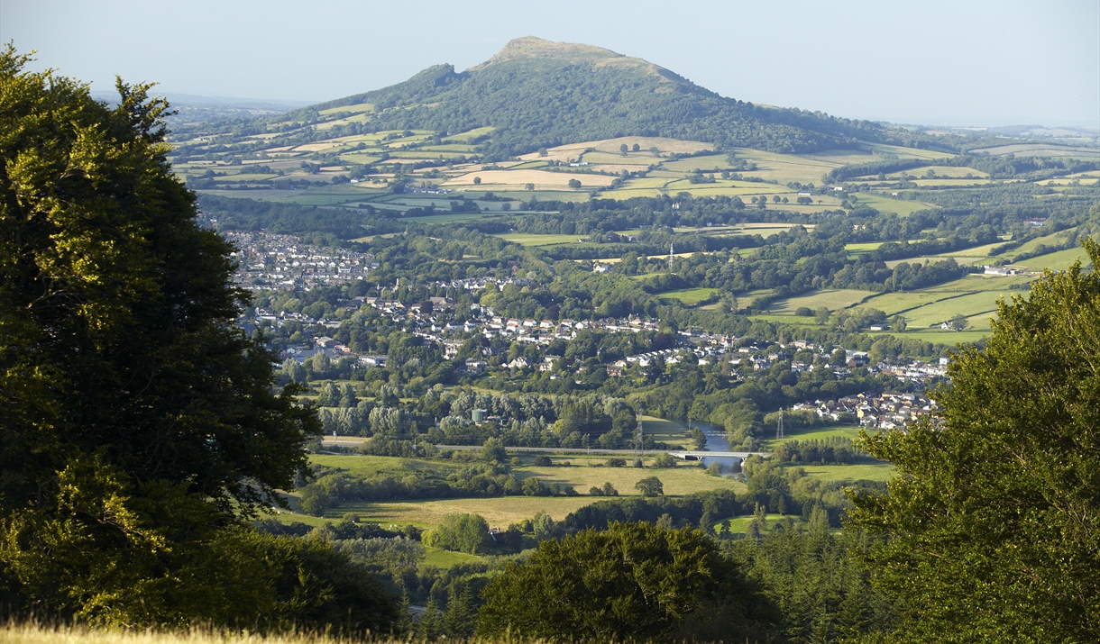 The Skirrid Mountaintop (Skirrid Fawr) - Viewpoint/Beauty Spot in ...