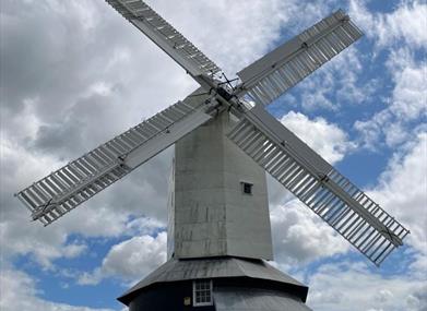 The Windmill at Windmill Hill - Windmill in Hailsham, Hailsham - Wealden