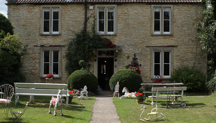 Fosse Farmhouse - - Visit Wiltshire