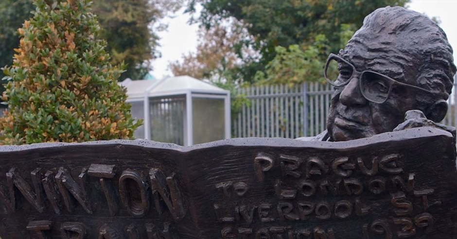 Sir Nicholas Winton - Visit Windsor