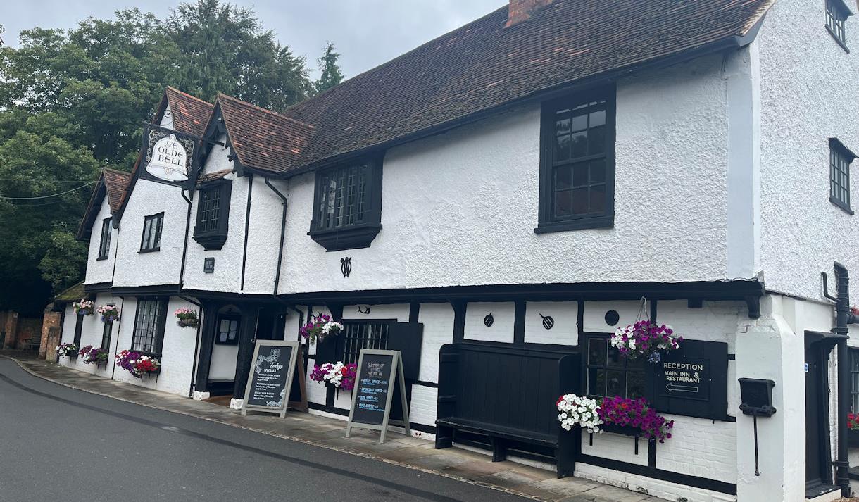 The Olde Bell - Maidenhead - Visit Windsor