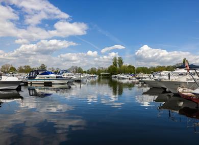 The Boat Hire Company - Visit Windsor