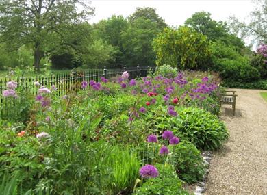 Eton College Gardens - Visit Windsor